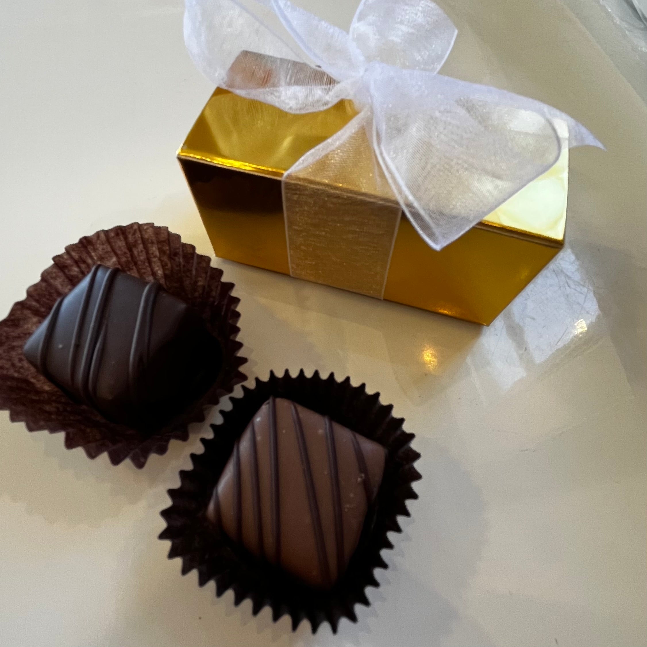 Chocolate 2 piece Favor- Call for Advance Ordering – The Chocolate Delicacy